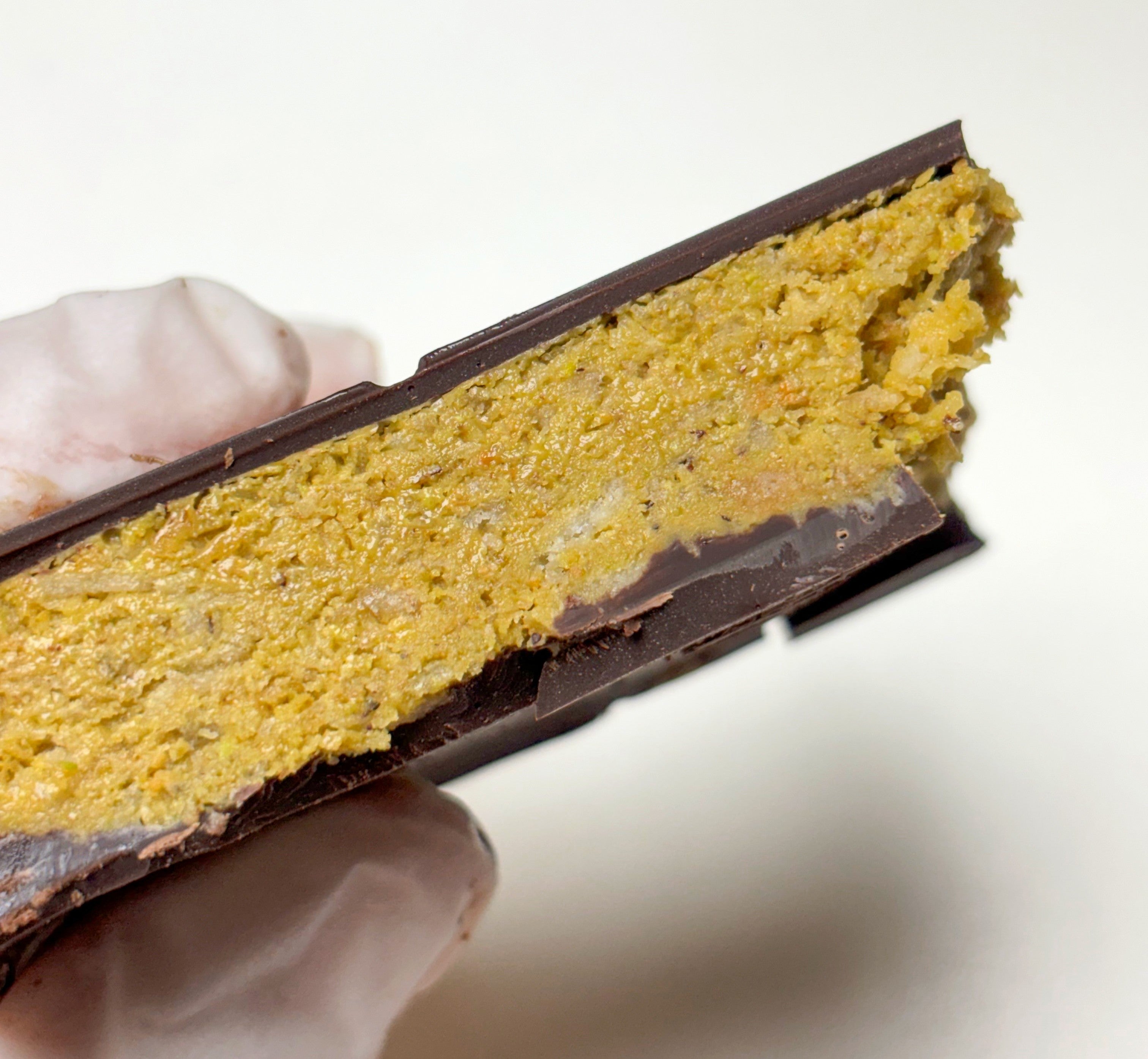 Dubai-Inspired Super-Premium Chocolate and Pistachio Bar with Katafi: A ...